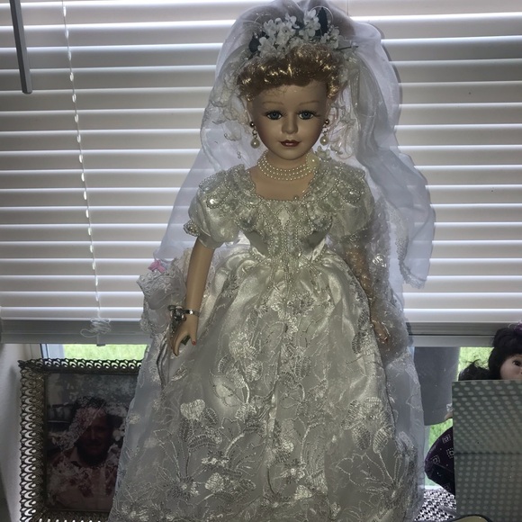 Toys | Elegant Bridal Doll With White Dress Bride To Be Butterfly ...